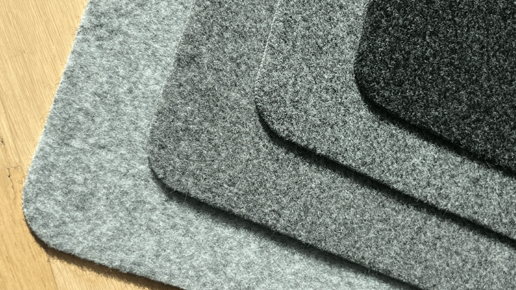 Roof and wall lining carpet for the automotive sector - Trim-Velour - A ...